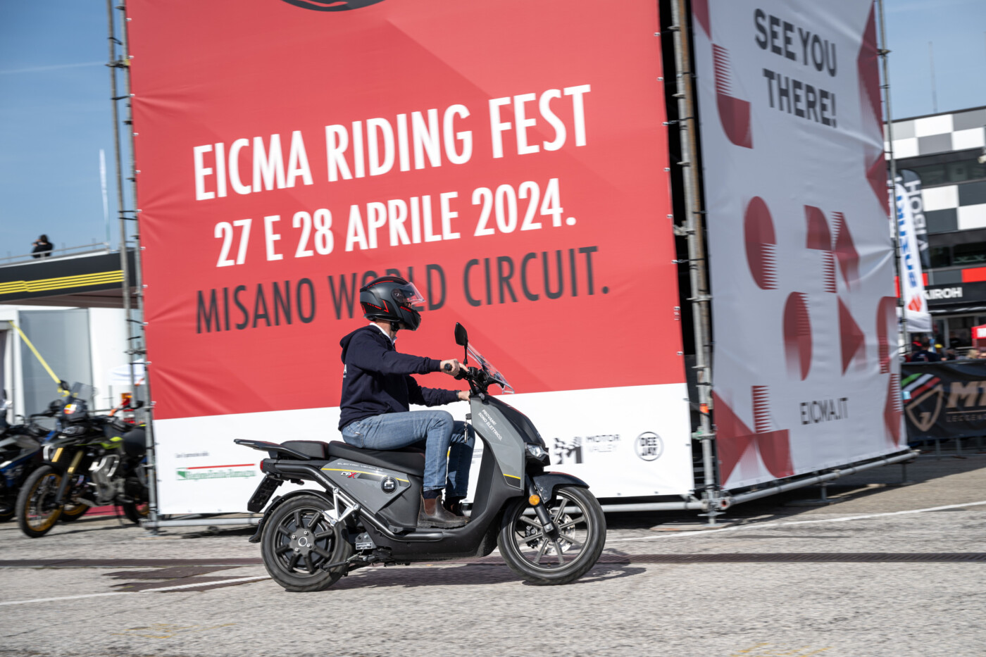 VMoto | Global leader in electric mobility solutions